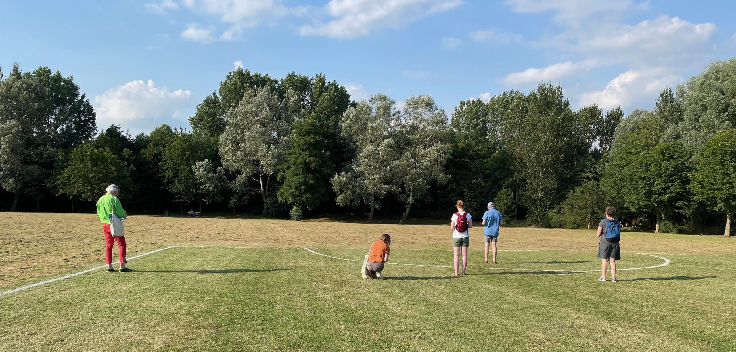 walk.draw - Ruth Broadbent